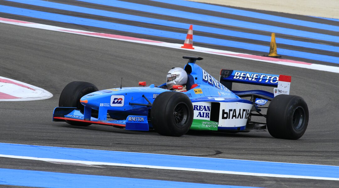 Stage de Pilotage Formule 1 : prenez le volant d'une F1 sur circuit