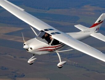 Initiation et Stages en ULM : Apprenez à piloter un ULM